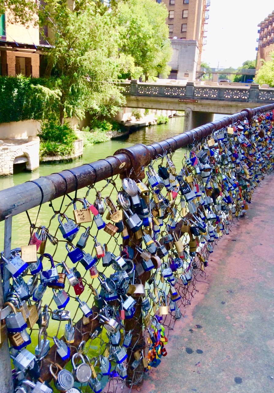 Love on the River – Memories of San Antonio