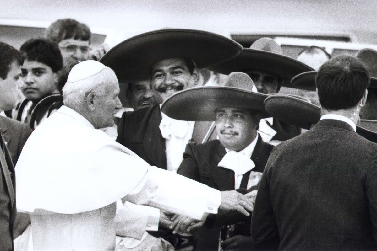 Remembering Pope John Paul’s visit to San Antonio – Memories of San Antonio