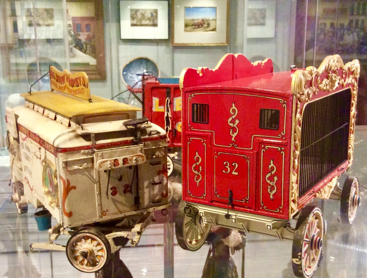 The famous Harry Hertzberg Circus Collection opened in San Antonio 80 ...